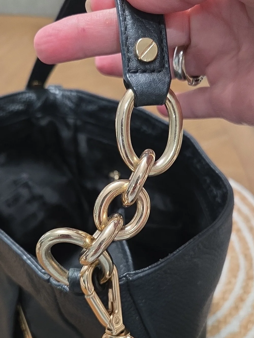 Michael Kors | Bags | Michael Kors Hallie Large Convertible Shoulder ...